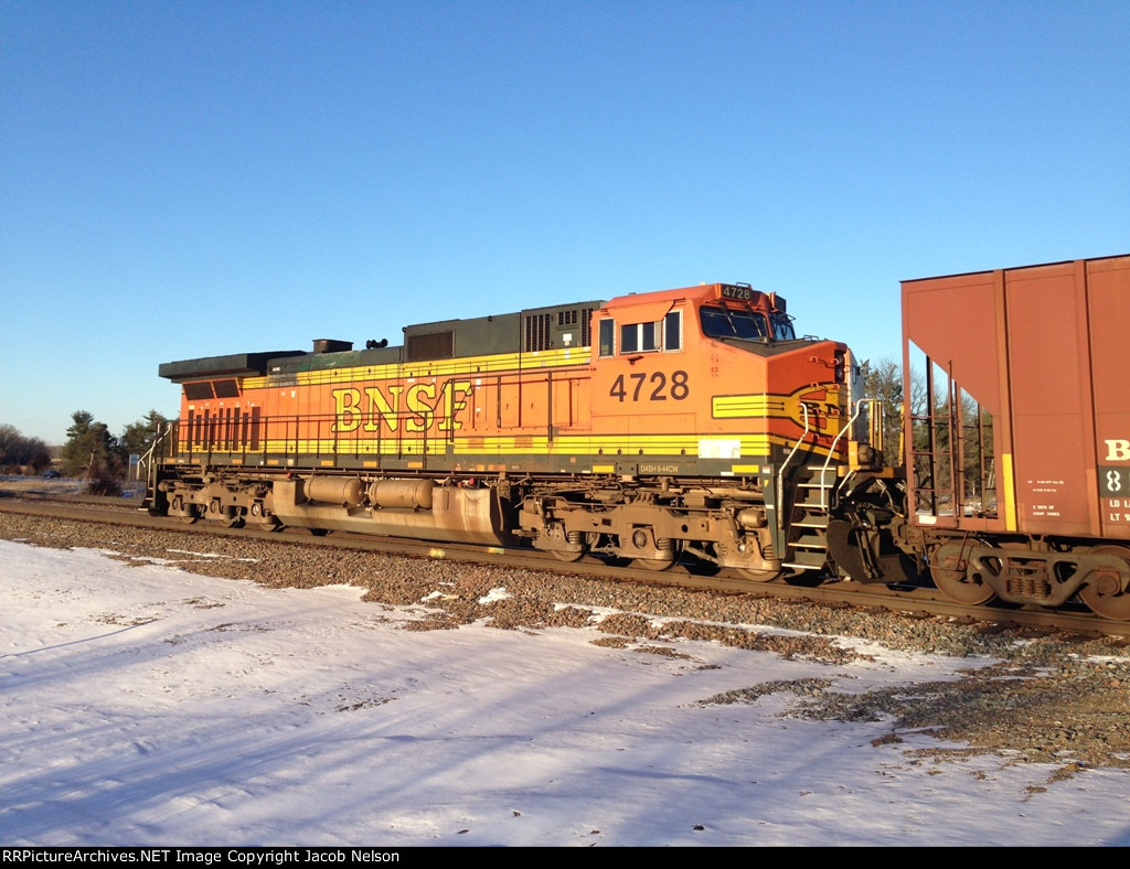 BNSF 4728 (DPU)